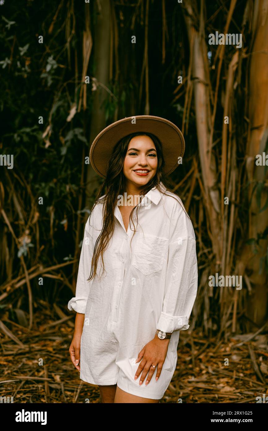 Beautiful young lady posing hi-res stock photography and images - Alamy