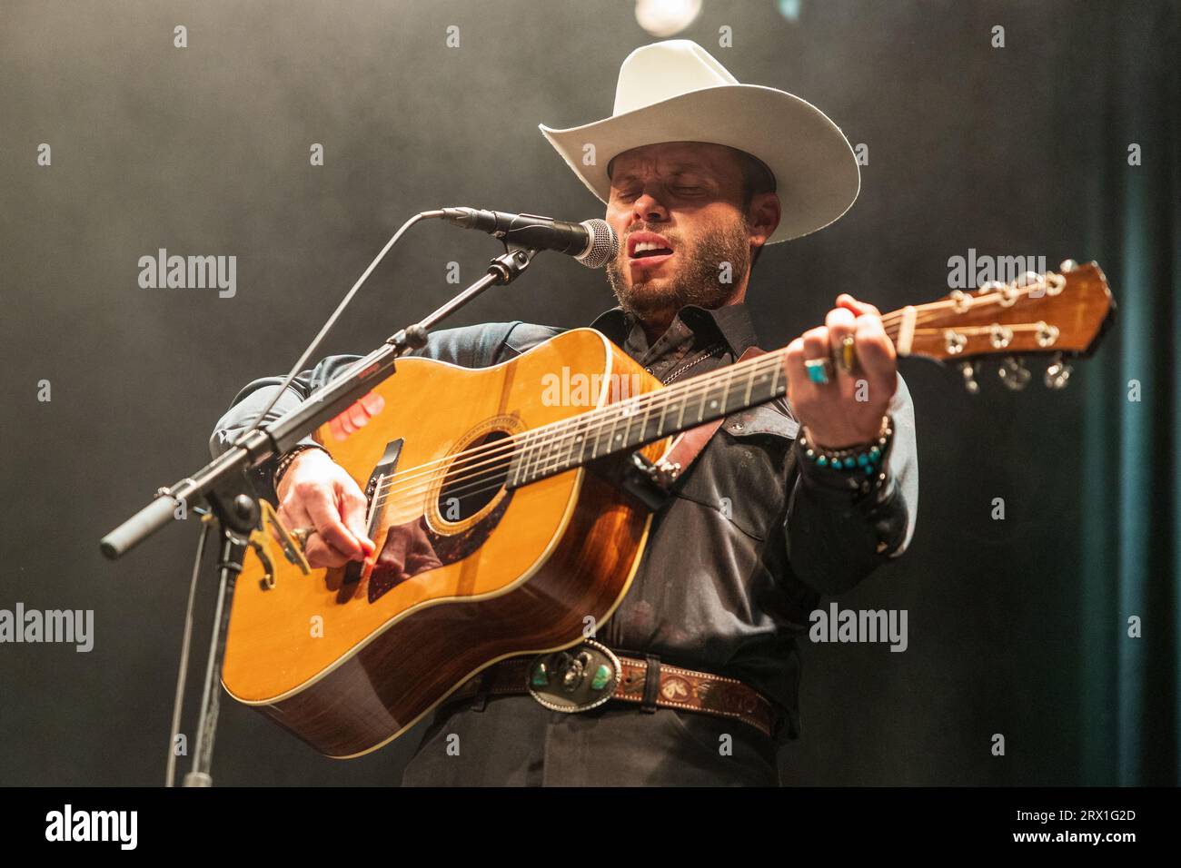 Charley crockett singer hi-res stock photography and images - Alamy