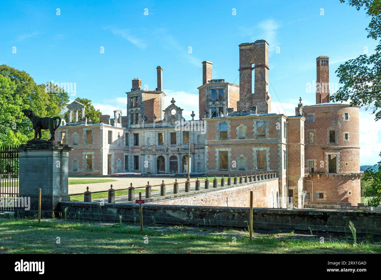 Royal domain hi-res stock photography and images - Alamy