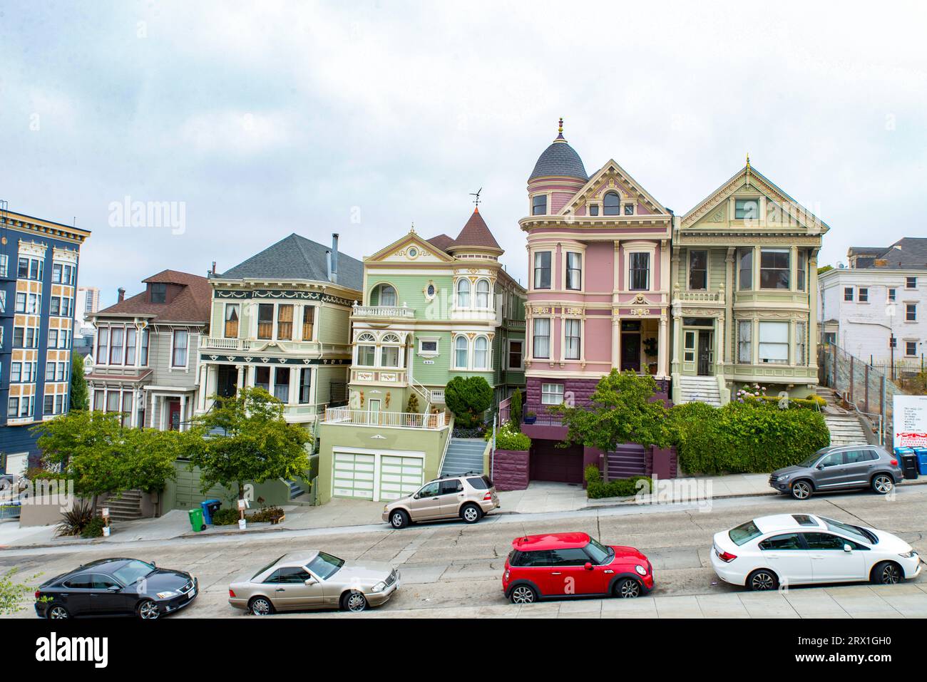 USA San Francisco The Painted Ladys on Alamo Square Postcard Row with ...