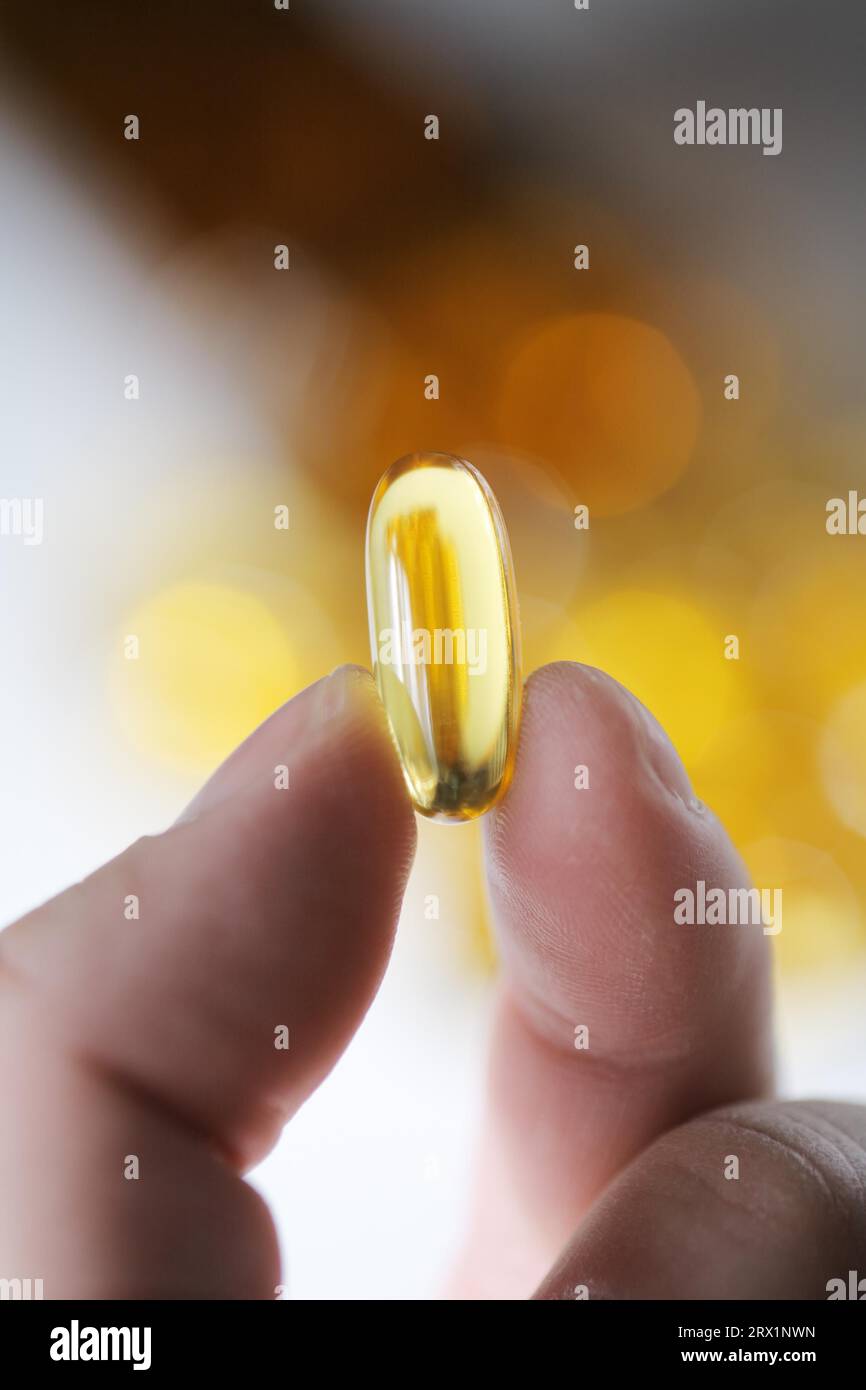 Medicine capsule gel hi-res stock photography and images - Alamy