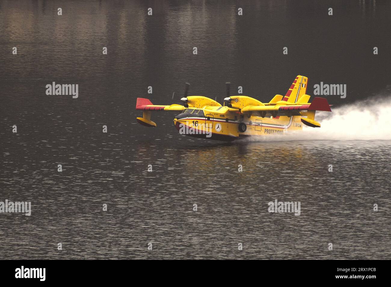 Fire firefighting hi-res stock photography and images - Alamy