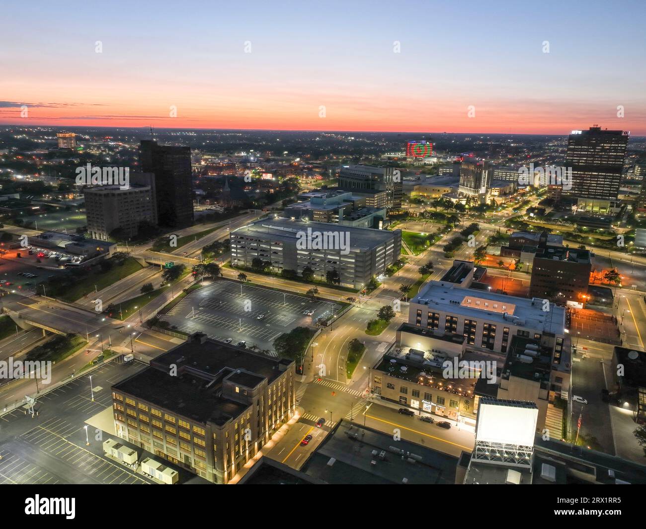 Aerial detroit city skyline river hi-res stock photography and images ...