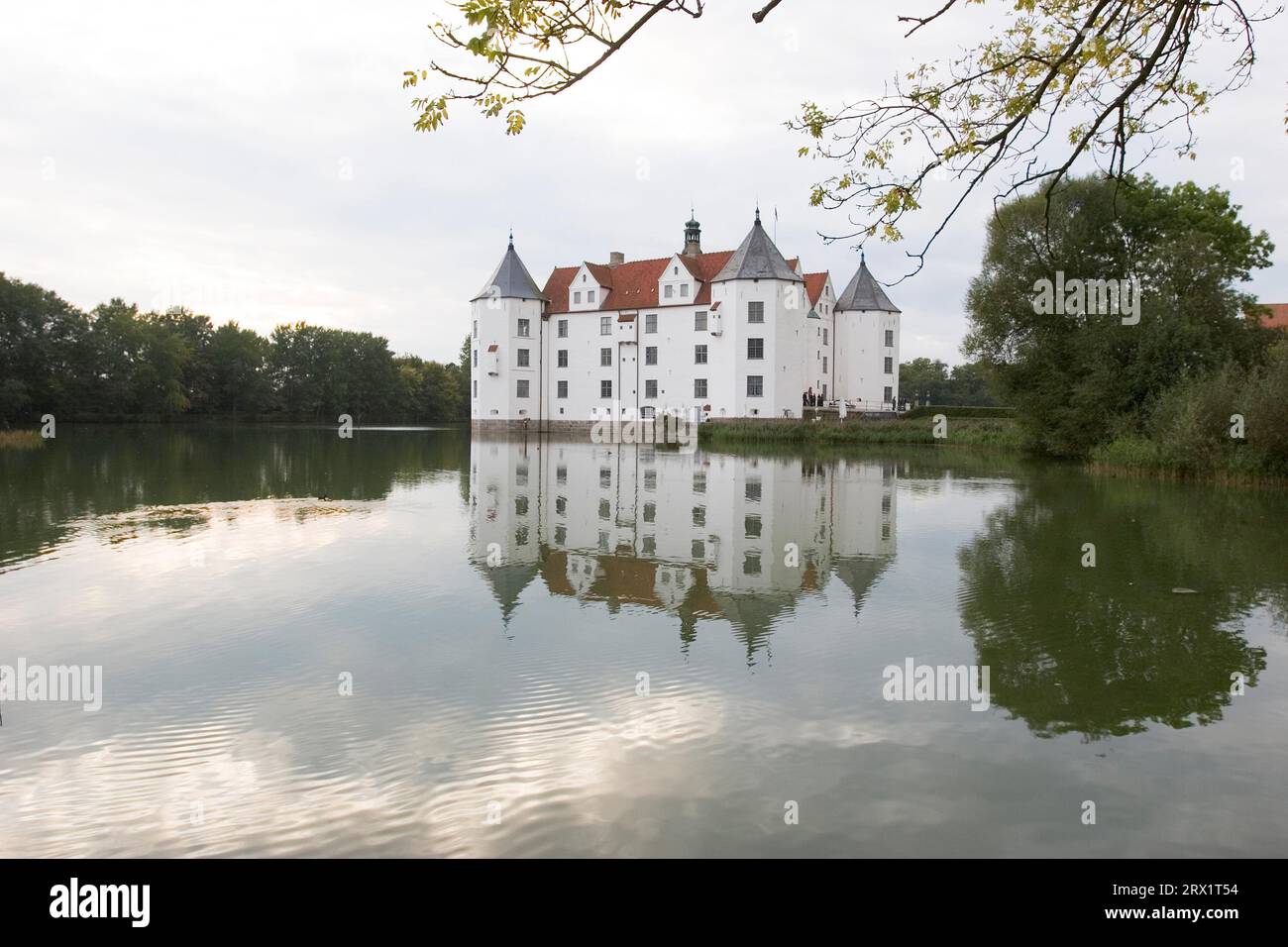 The moated castle of Gluecksburg on the Flensburg Fjord Stock Photo - Alamy
