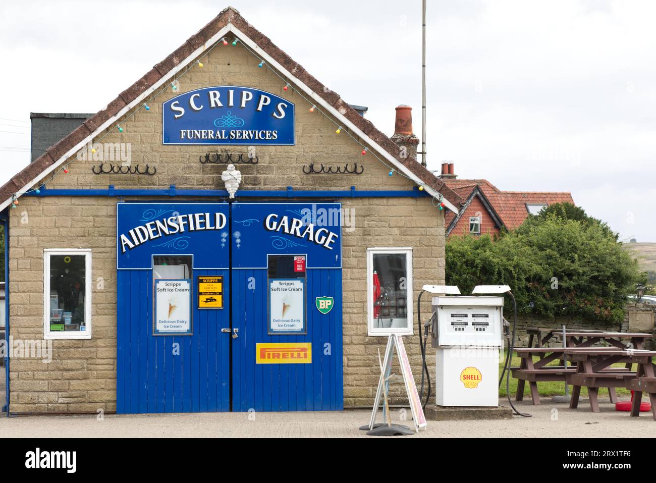 Scripps garage goathland hi-res stock photography and images - Alamy