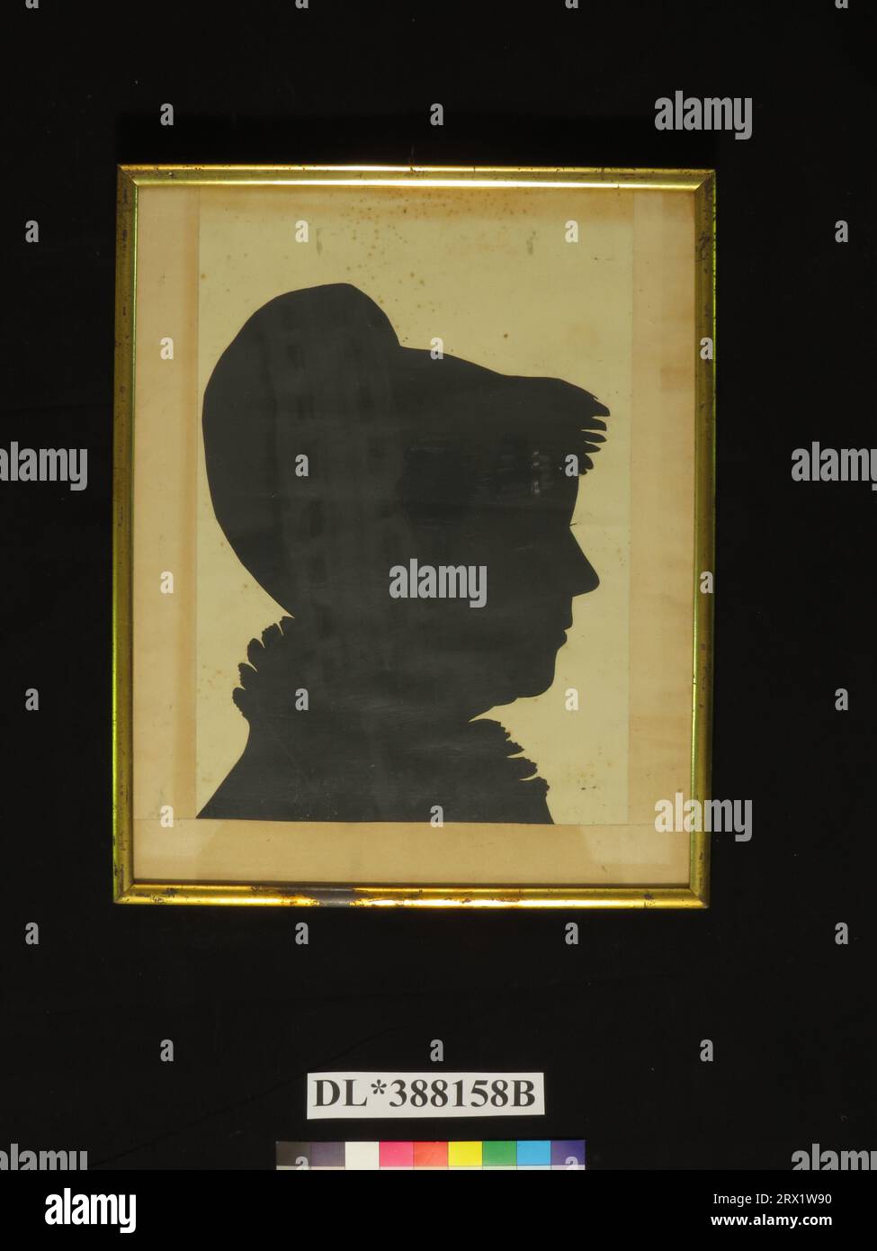 Hollow cut hi-res stock photography and images - Alamy