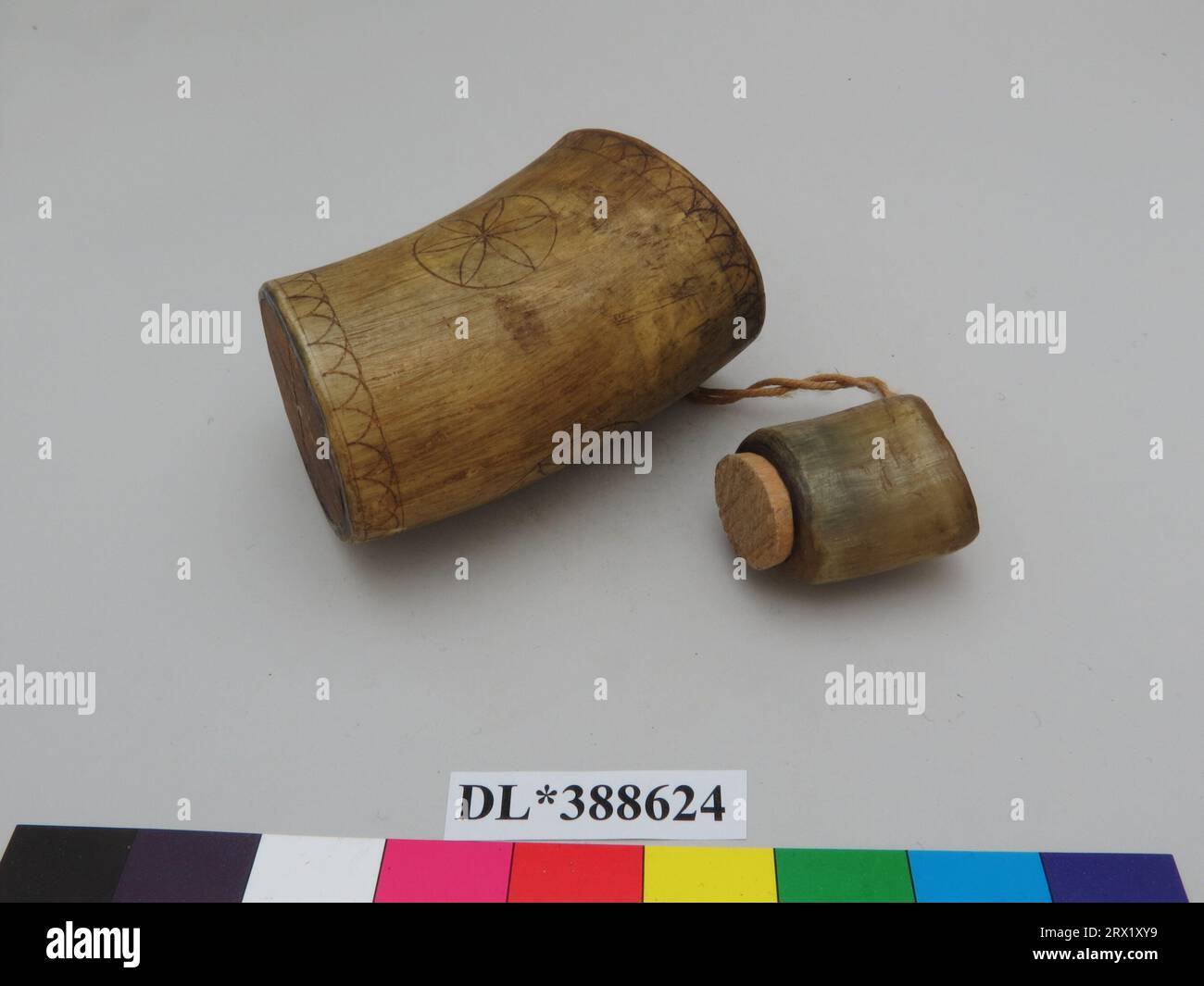 Snuff dipper hi-res stock photography and images - Alamy