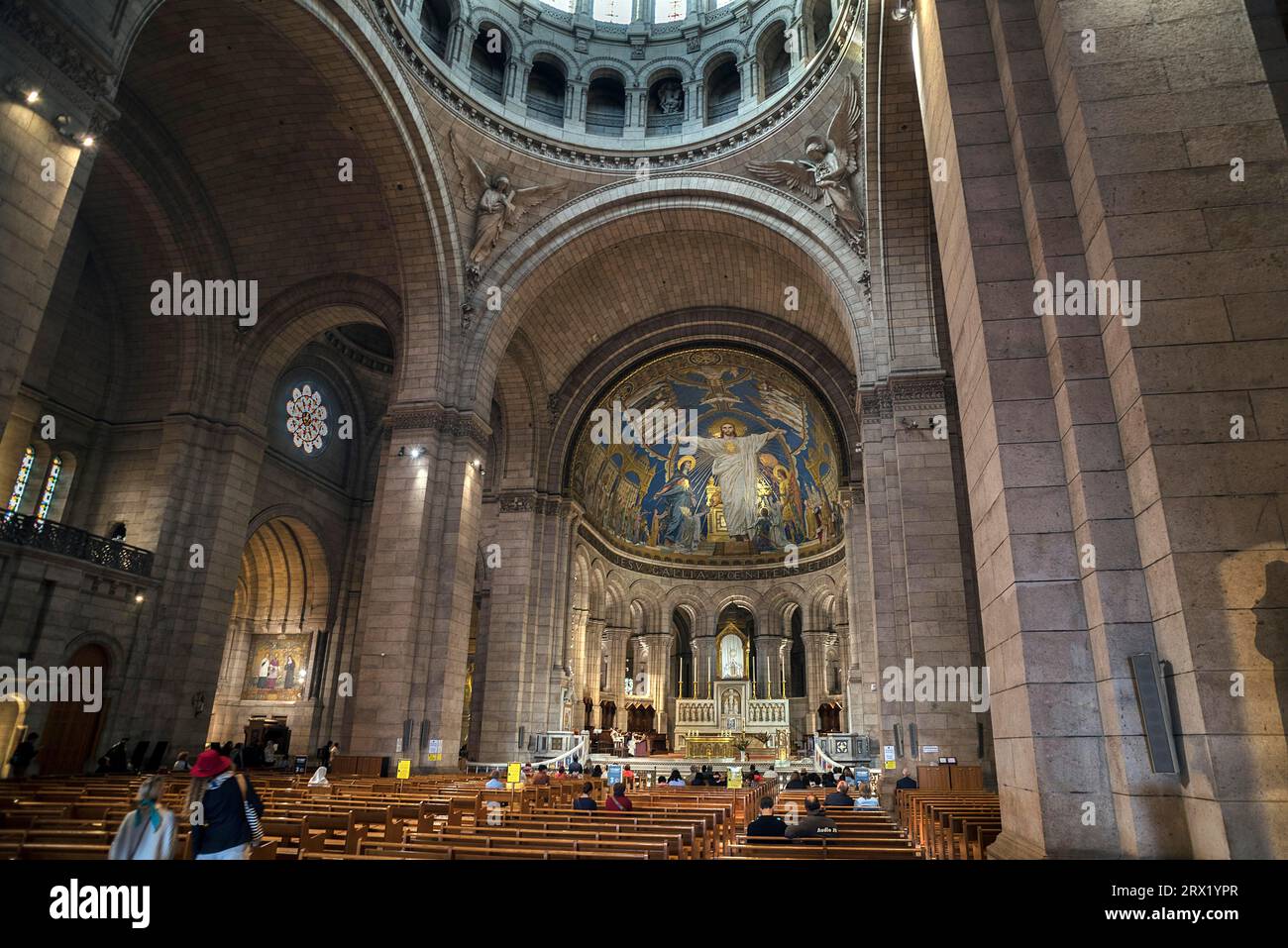 Interior basilica sacre coeur paris hi-res stock photography and images ...