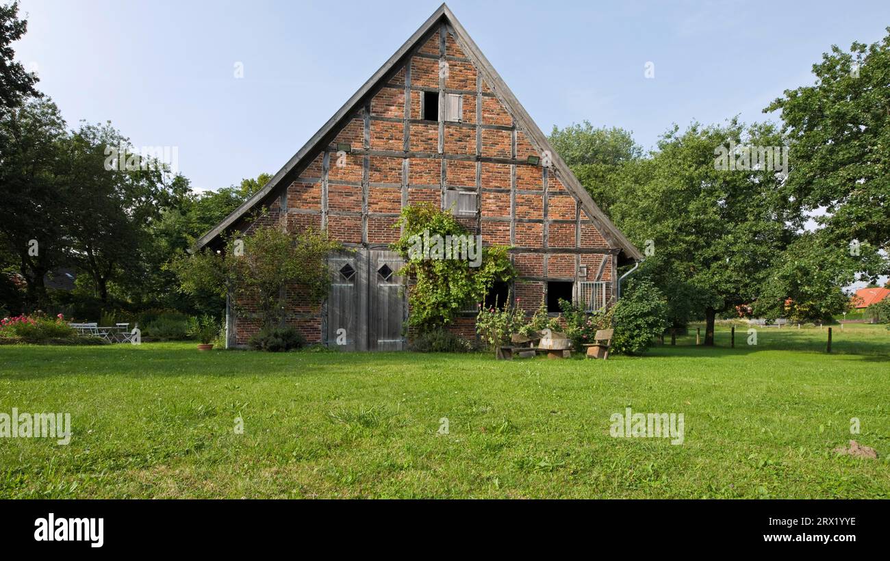 Farmhouse at Gallhof, Lower Saxony, Germany Stock Photo - Alamy