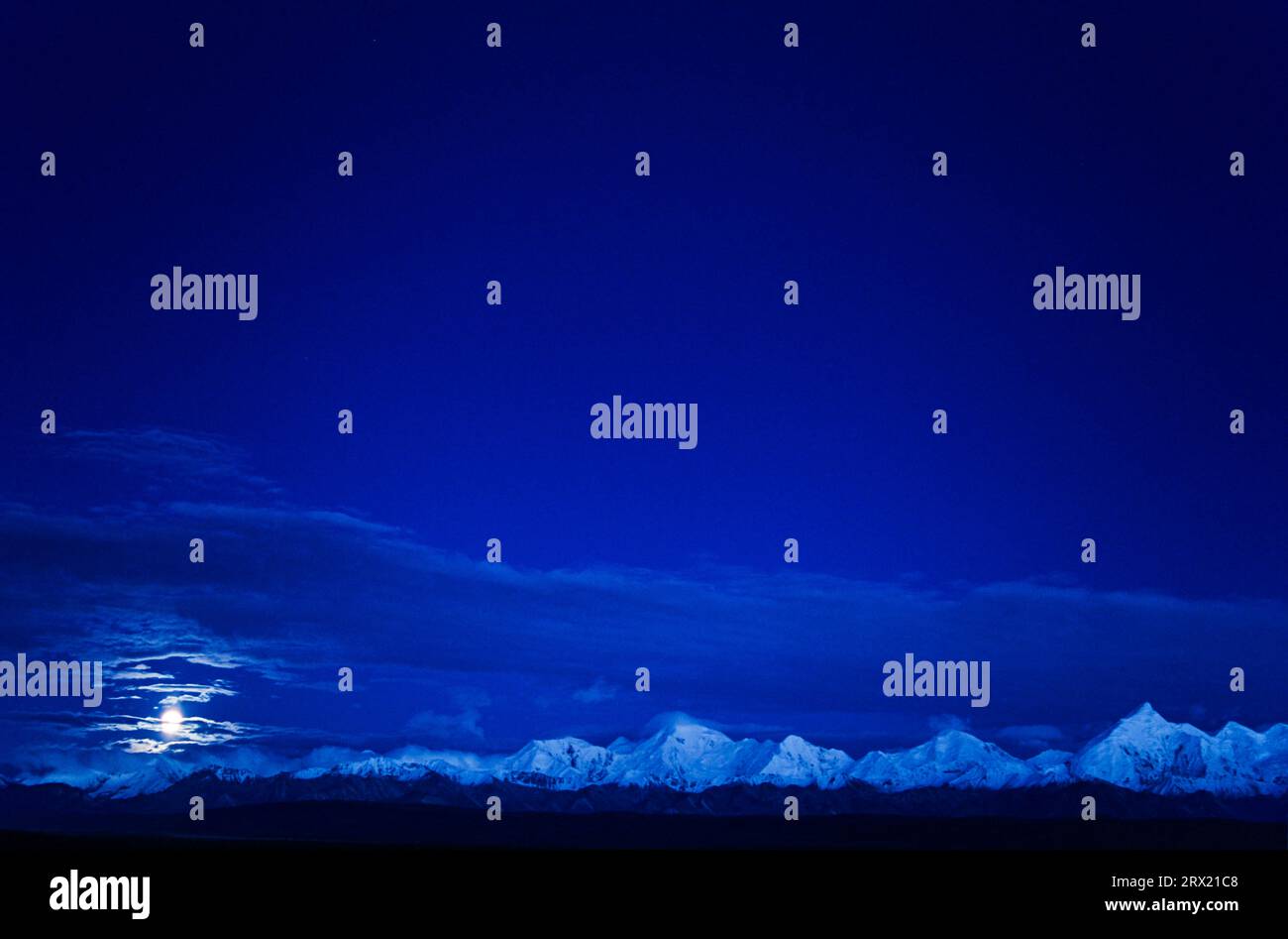 Full moon over the Alaska Range, Denali National Park, Alaska Stock ...