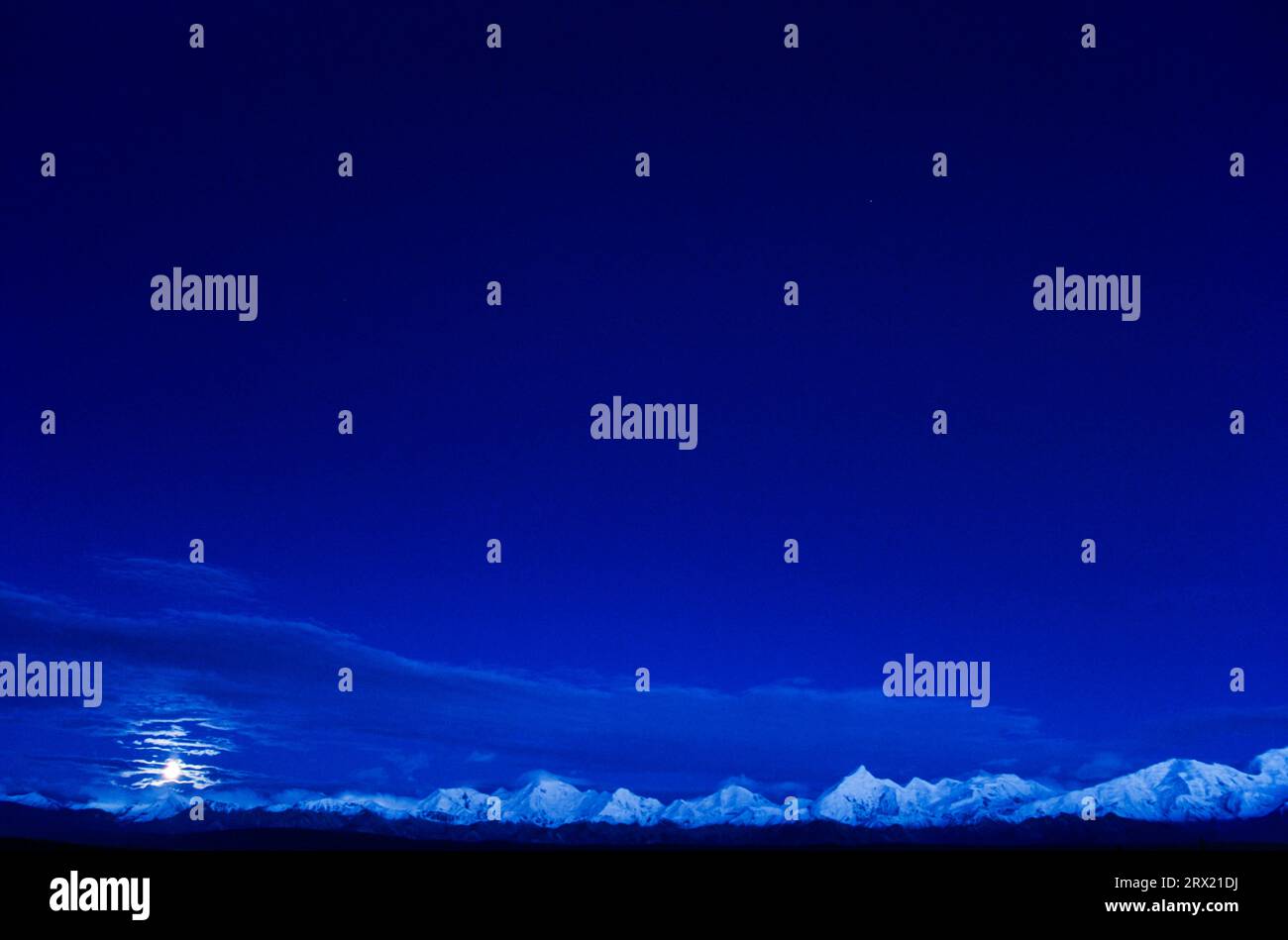 Full moon over the Alaska Range, Denali National Park, Alaska Stock ...