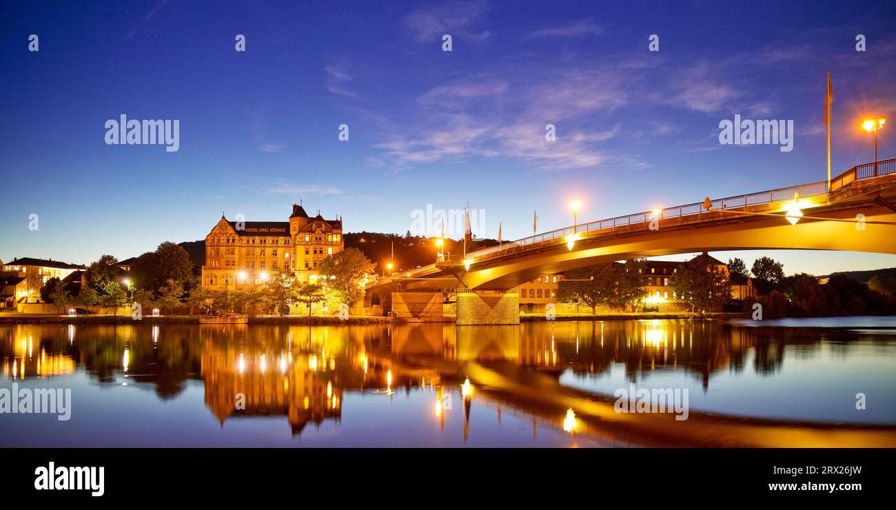 The Moselle in the evening with the bridge from Bernkastel to Kues ...
