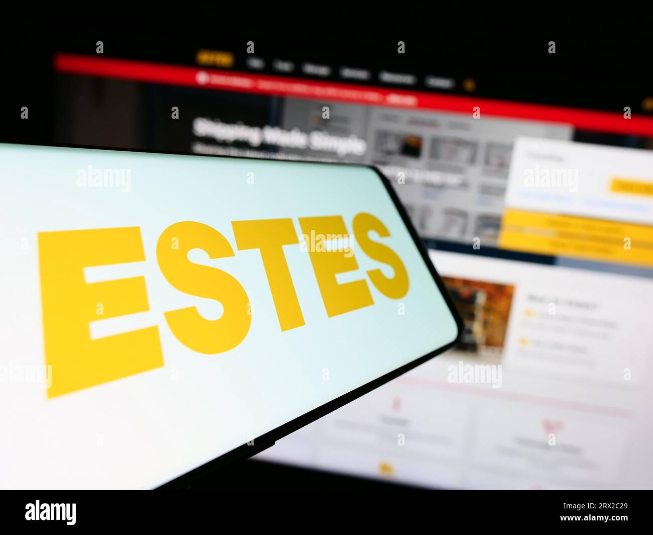 Smartphone with logo of American logistics company Estes Express Lines ...