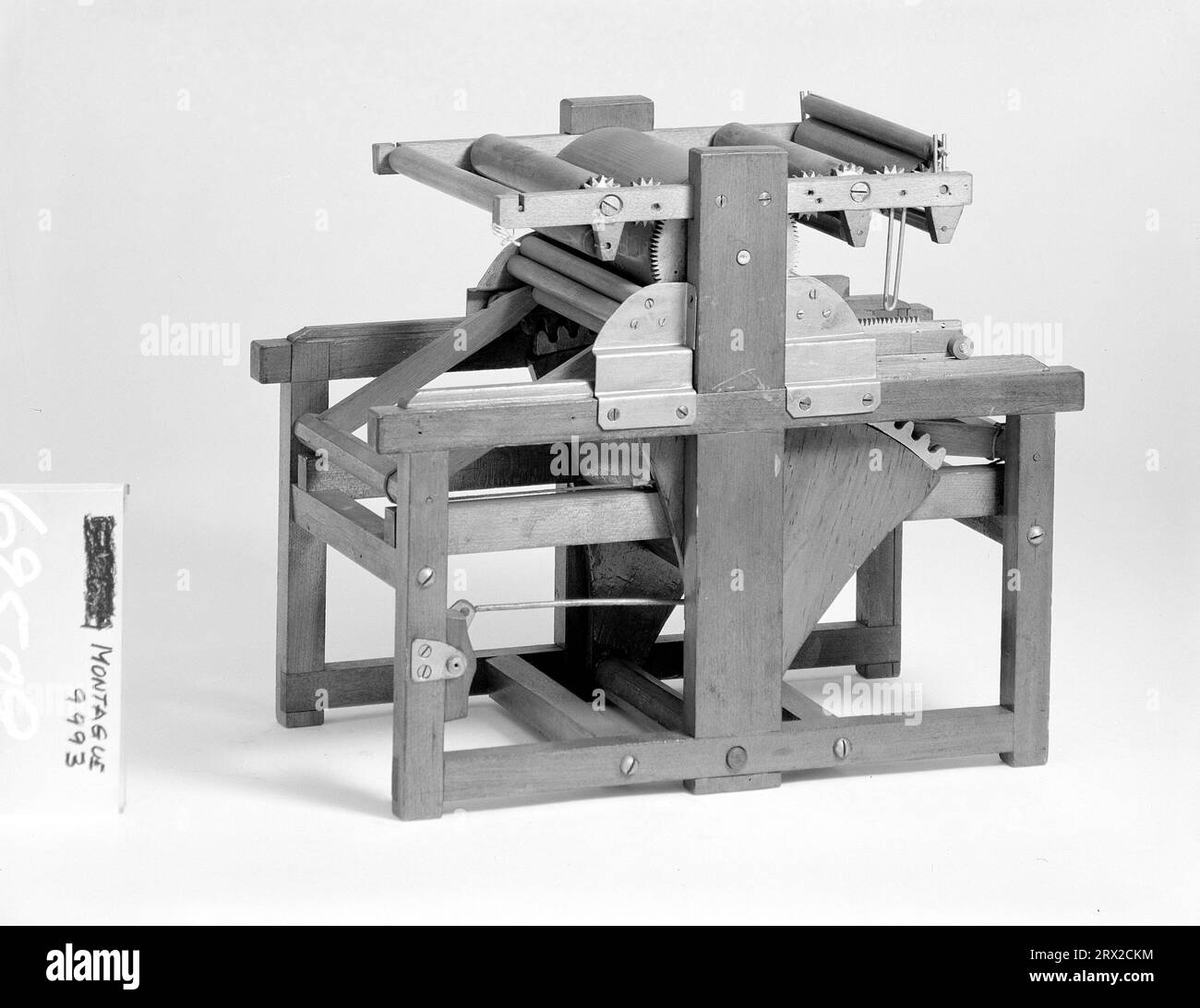 Cylinder printing press vintage hi-res stock photography and images - Alamy