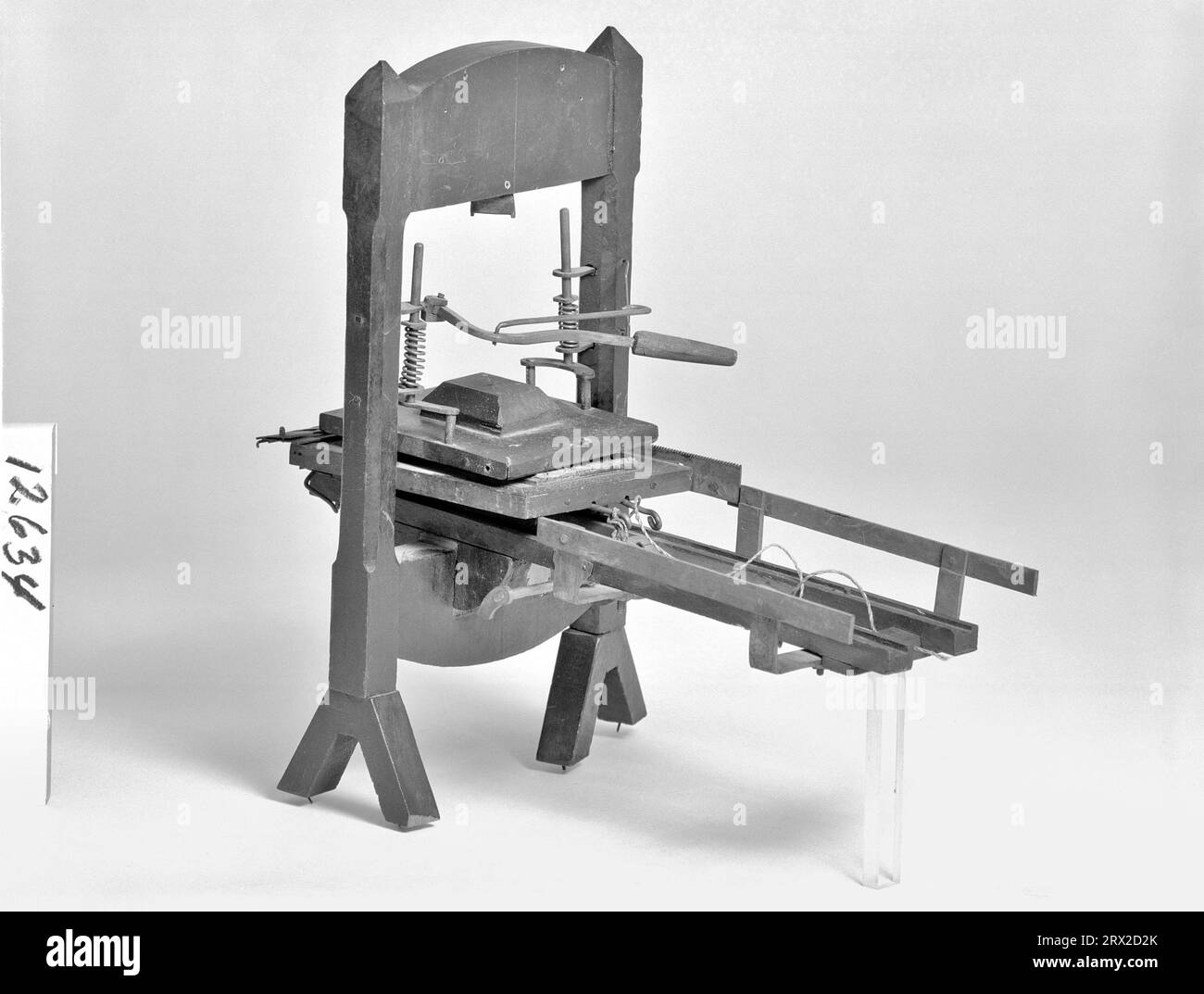 Patent model. Paper feed apparatus, Mathers and Siegfried, patent no ...
