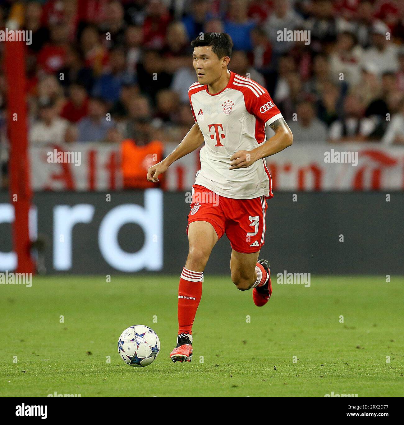 Min-Jae Kim (Bayern) . FC Bayern München-Manchester United . München ...