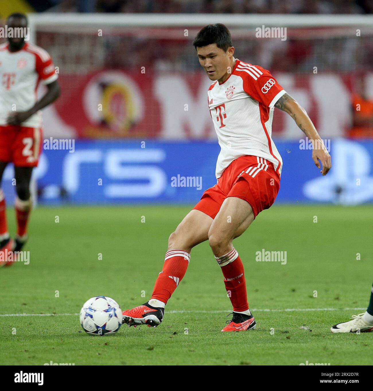 Min-Jae Kim (Bayern) . FC Bayern München-Manchester United . München ...