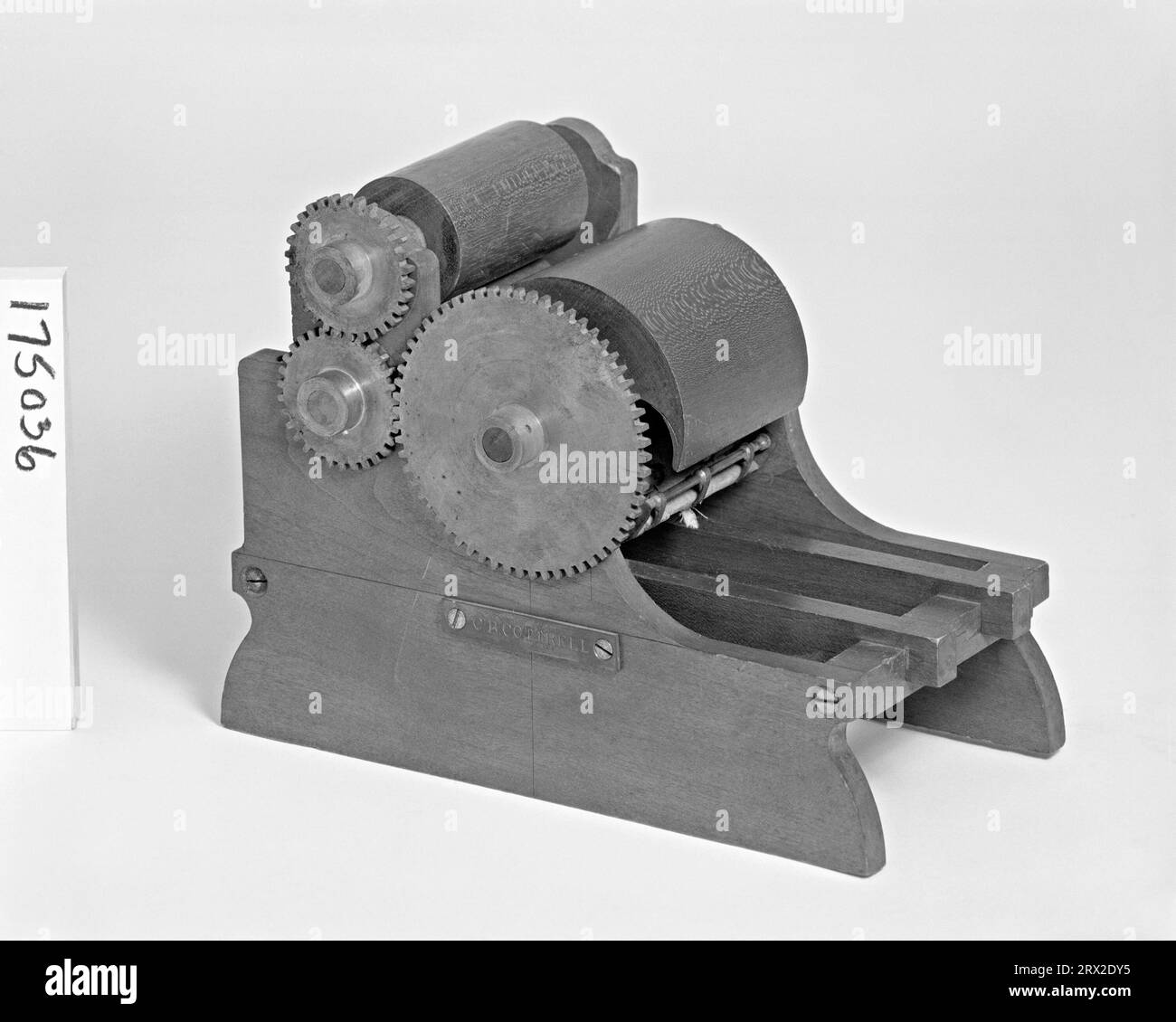 Cylinder printing press hi-res stock photography and images - Alamy