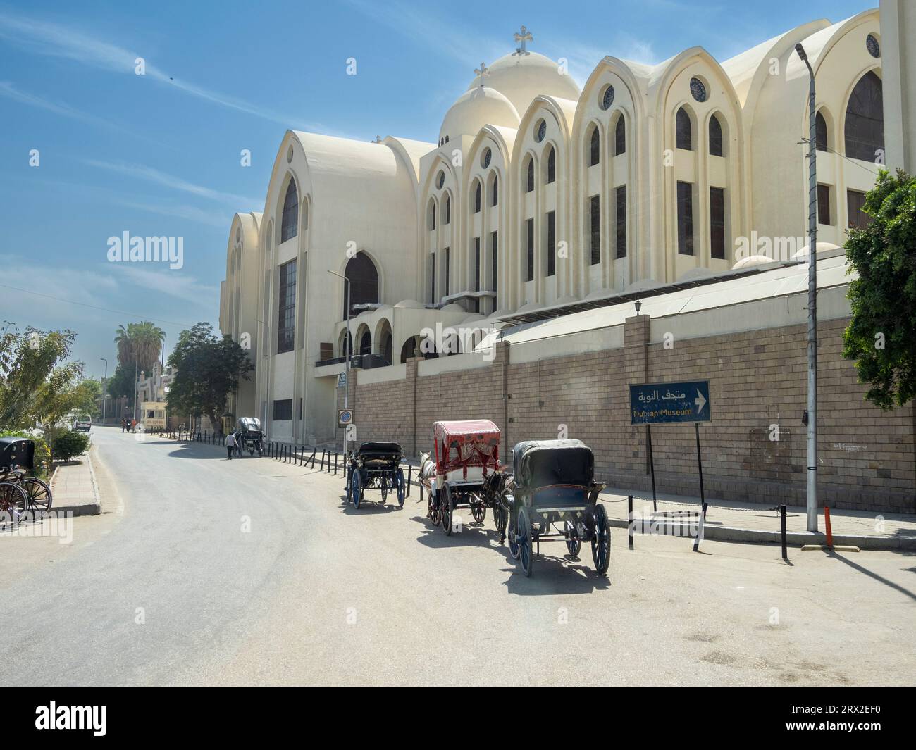 Horse drawn carriages waiting for passengers at the Nubian Museum in ...
