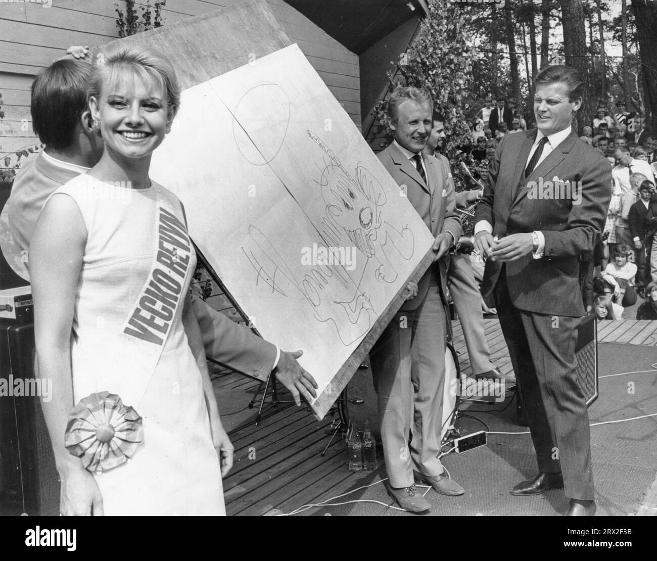 During the midsummer weekend, the British actor Roger Moore took a ...