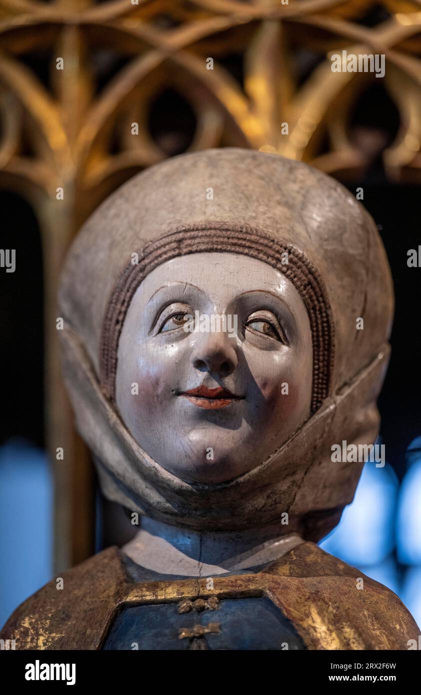 22 September 2023, Saxony, Chemnitz: A detailed figure gazes from the ...