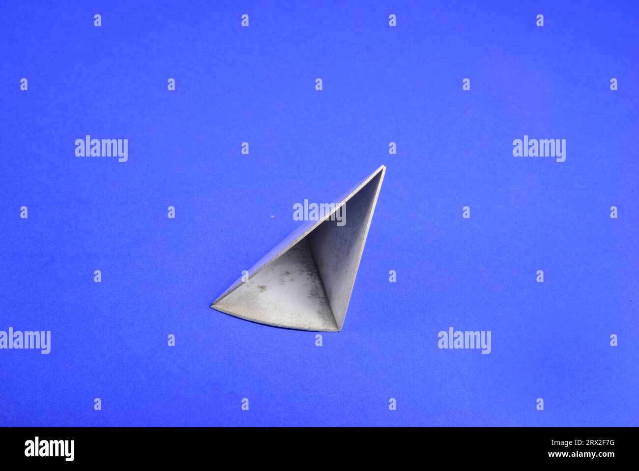 Spherical triangle hi-res stock photography and images - Alamy