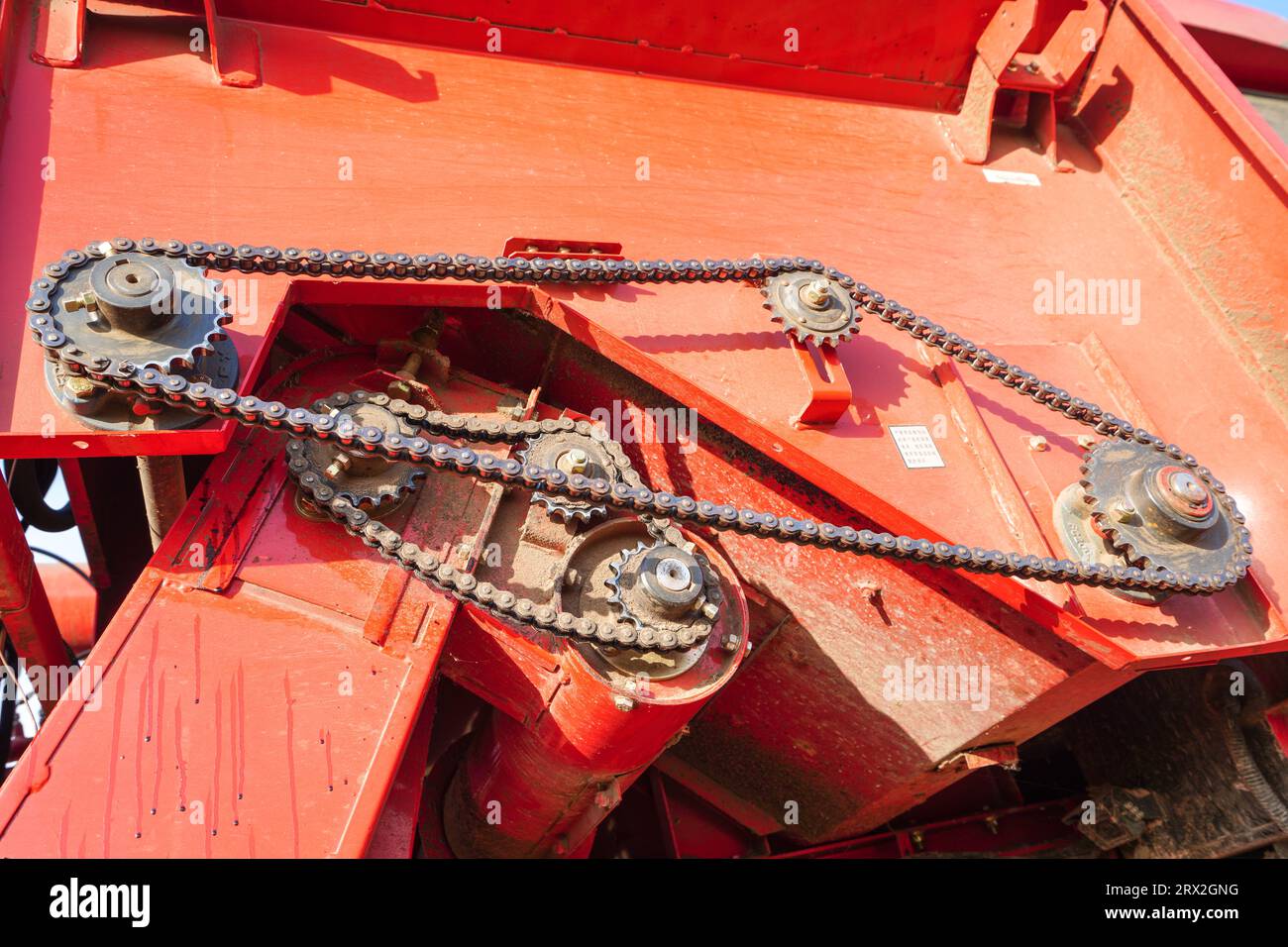 Close-up photo of harvester chain drive Stock Photo - Alamy