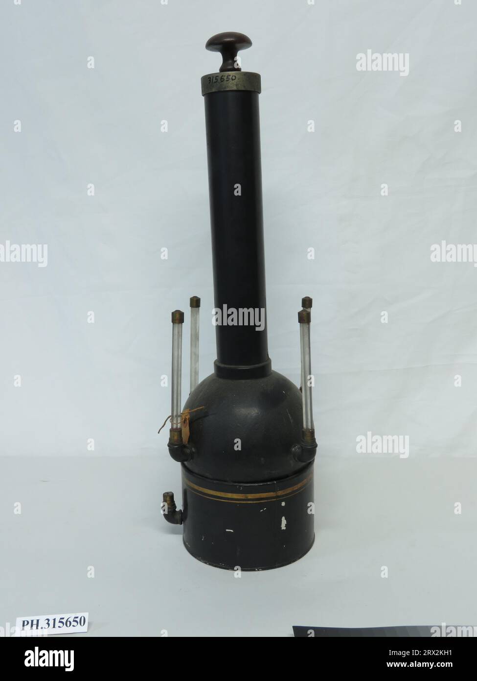 Hydrostatic apparatus hi-res stock photography and images - Alamy