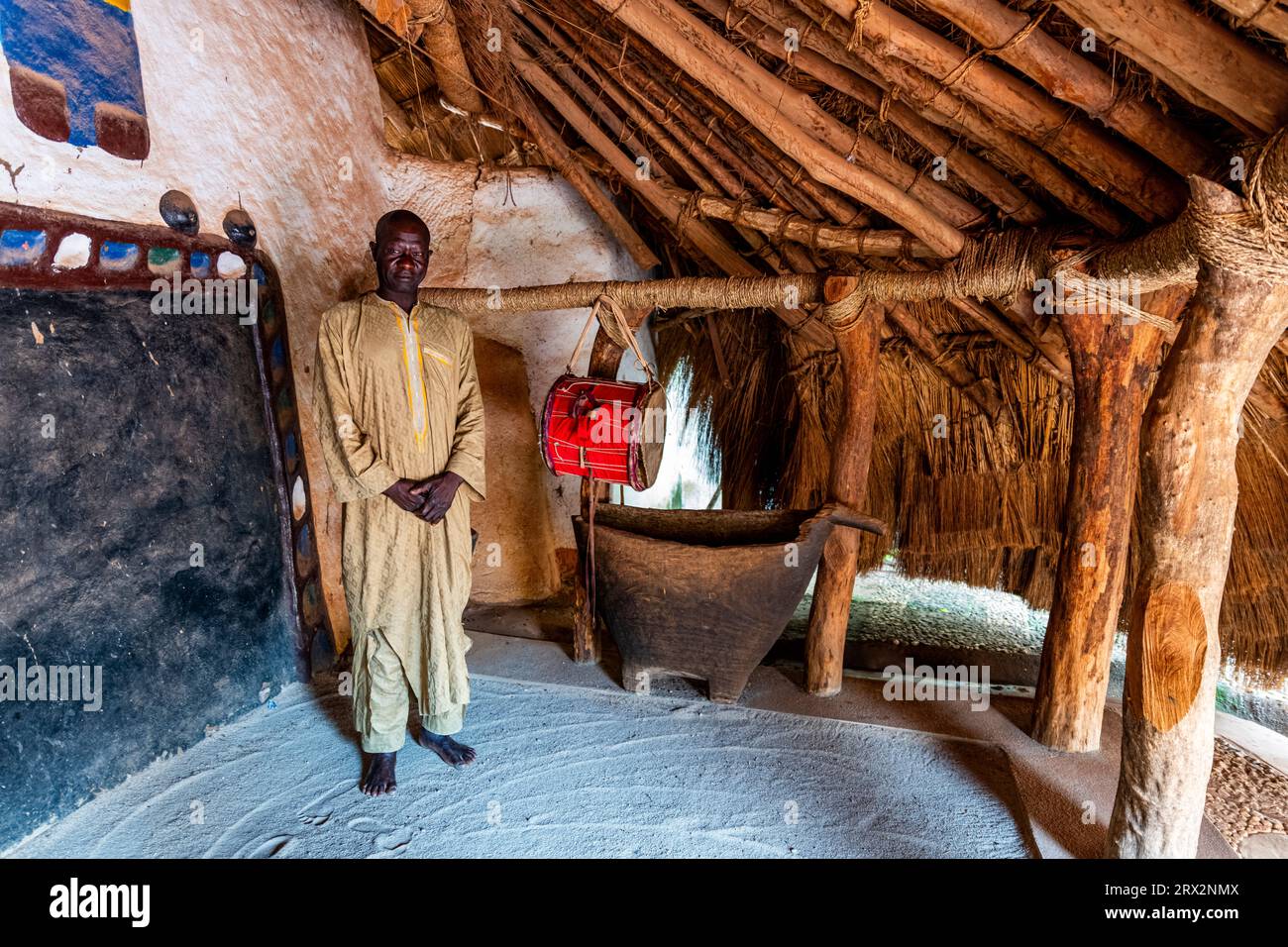 Man explaining the history of the lamido palace hi-res stock ...