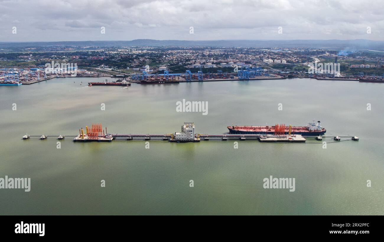 Mombasa port oil hi-res stock photography and images - Alamy