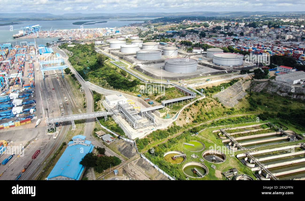 Mombasa port oil hi-res stock photography and images - Alamy