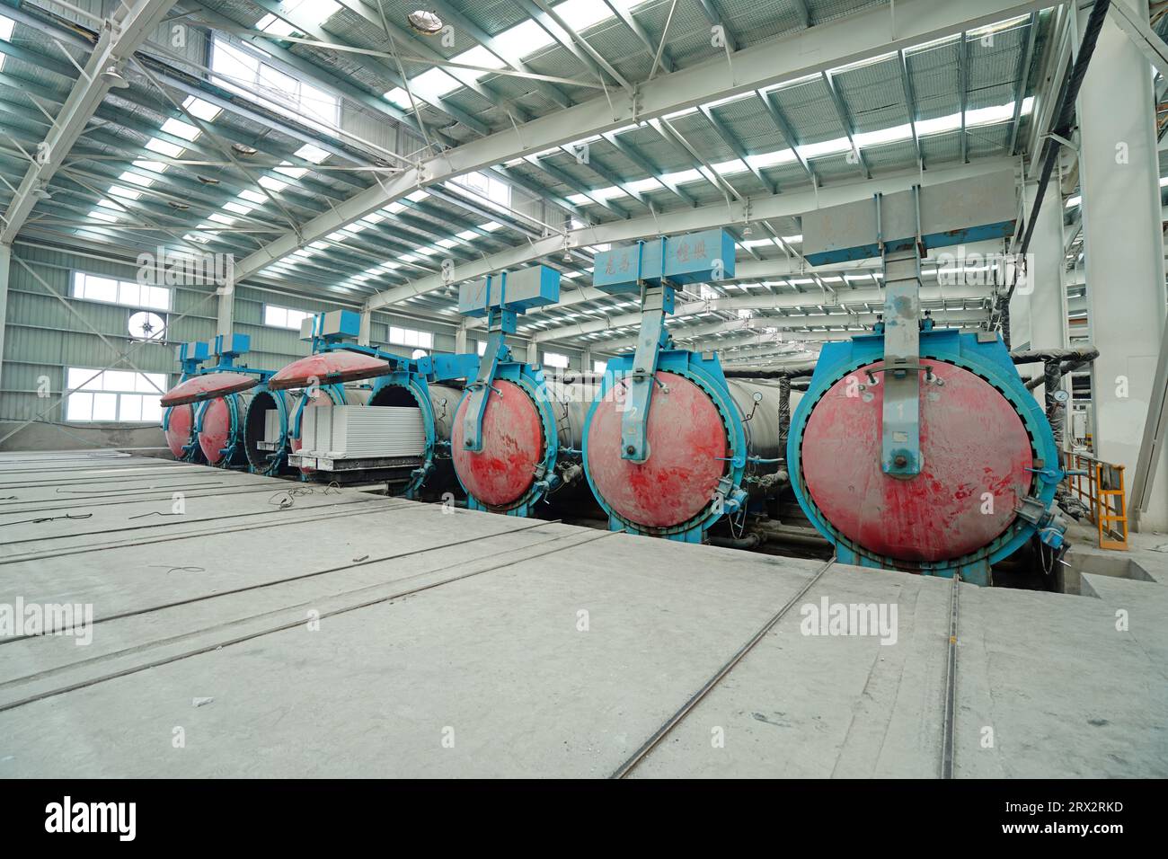 The autoclave on the production line of lightweight partition panels is ...