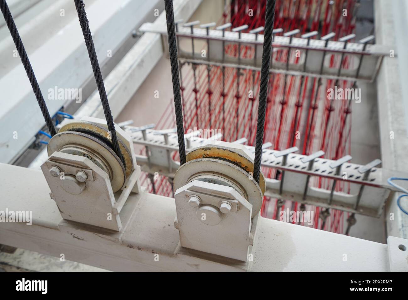 Slings on the production line of lightweight partition panels for new ...