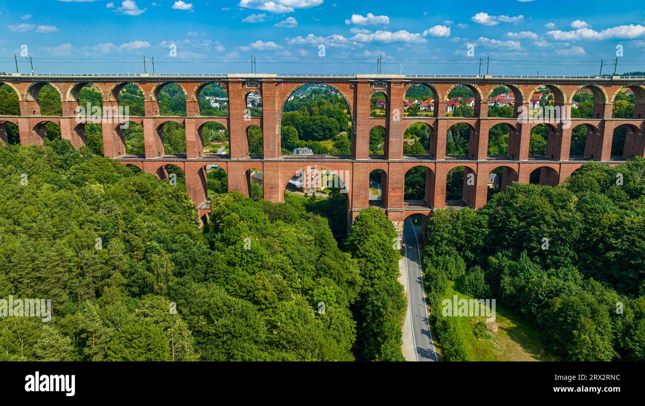 Goltzsch Viaduct, largest brick-built bridge in the world, Saxony ...