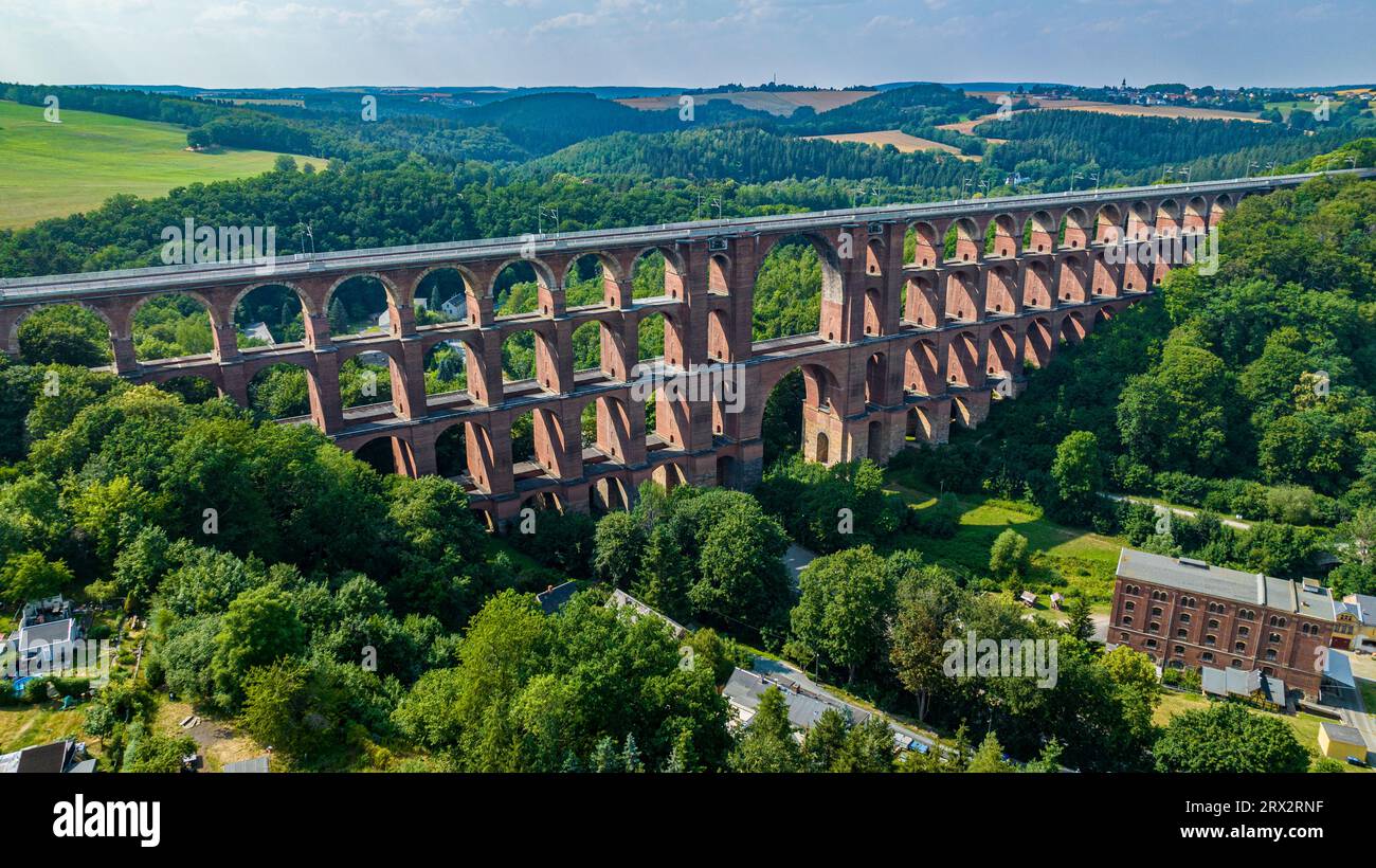 Goltzsch Viaduct, largest brick-built bridge in the world, Saxony ...