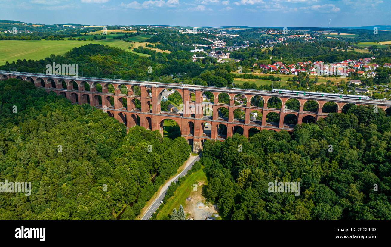 Goltzsch Viaduct, largest brick-built bridge in the world, Saxony ...