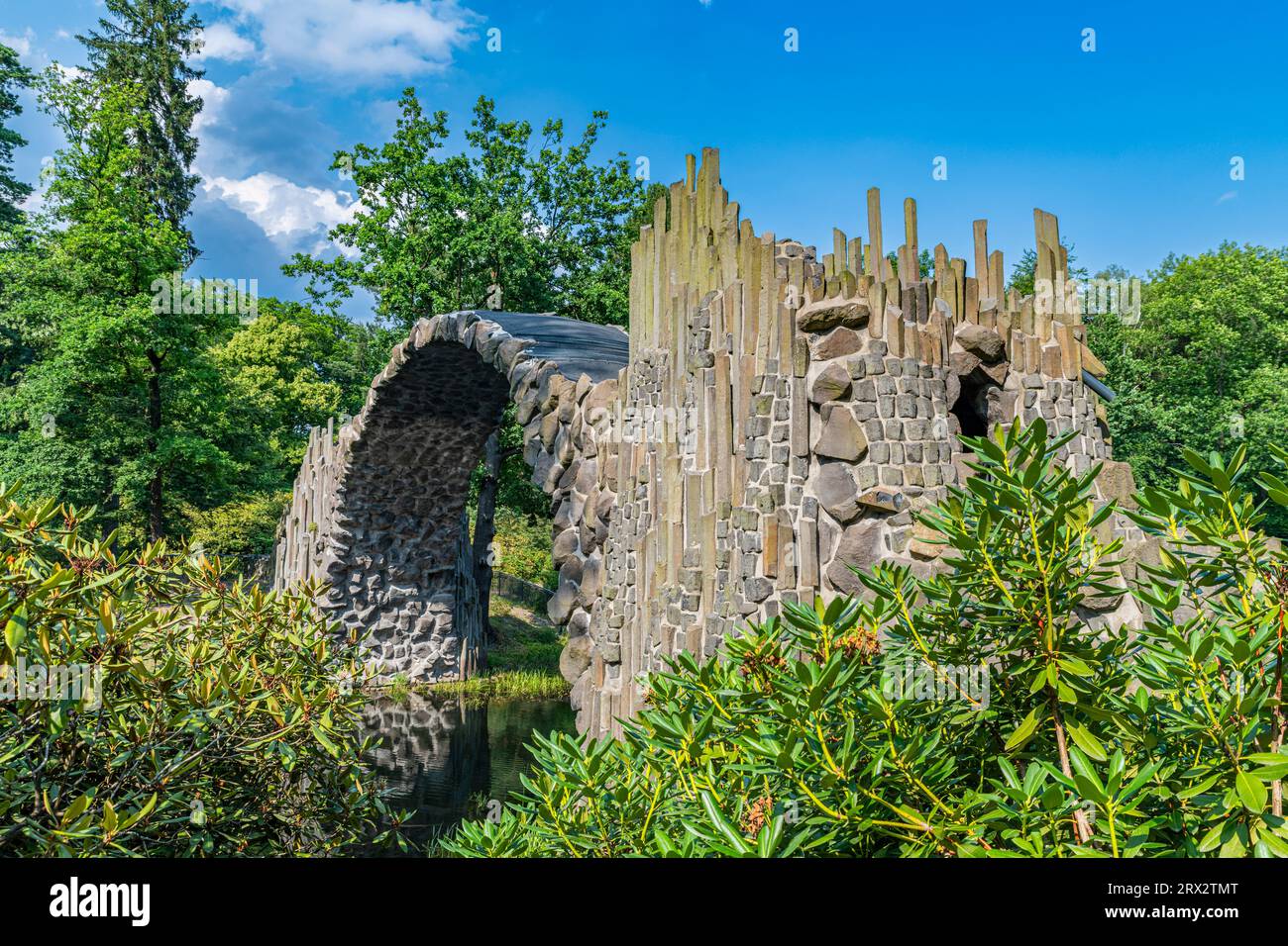 Rakotzbrucke (Devil´s Bridge), Kromlau Azalea and Rhododendron Park ...