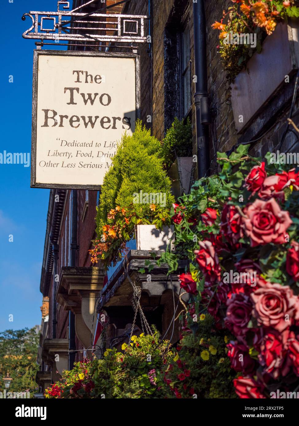 The Two Brewers, Pub Sign, Windsor, Berkshire, England, UK, GB Stock ...