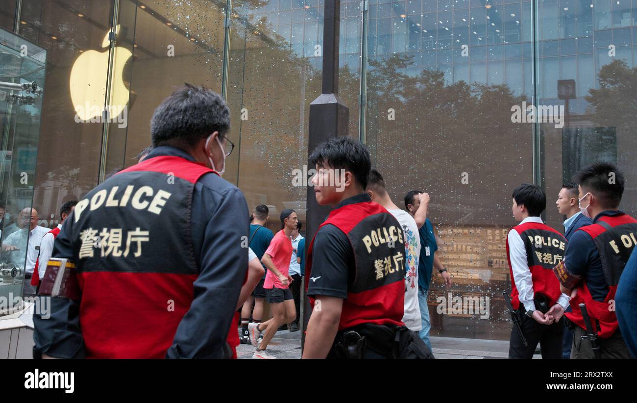 Tokyo, Japan. 22nd Sep, 2023. Members of the Tokyo Metropolitan police ...