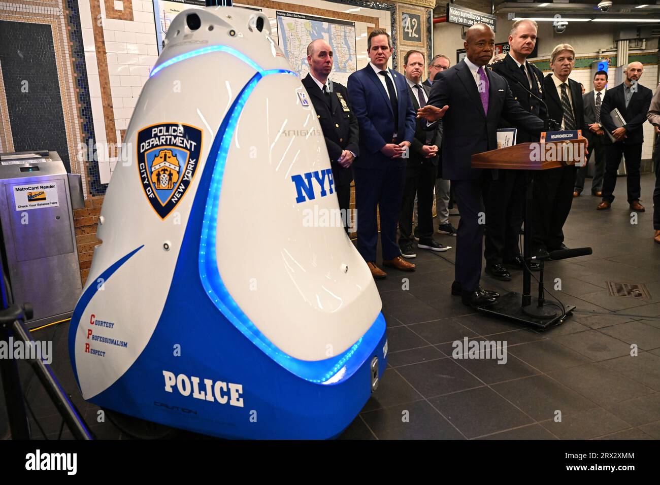 Photo by: NDZ/STAR MAX/IPx 2023 10/22/23 New York City Mayor Eric Adams makes a public safety ...