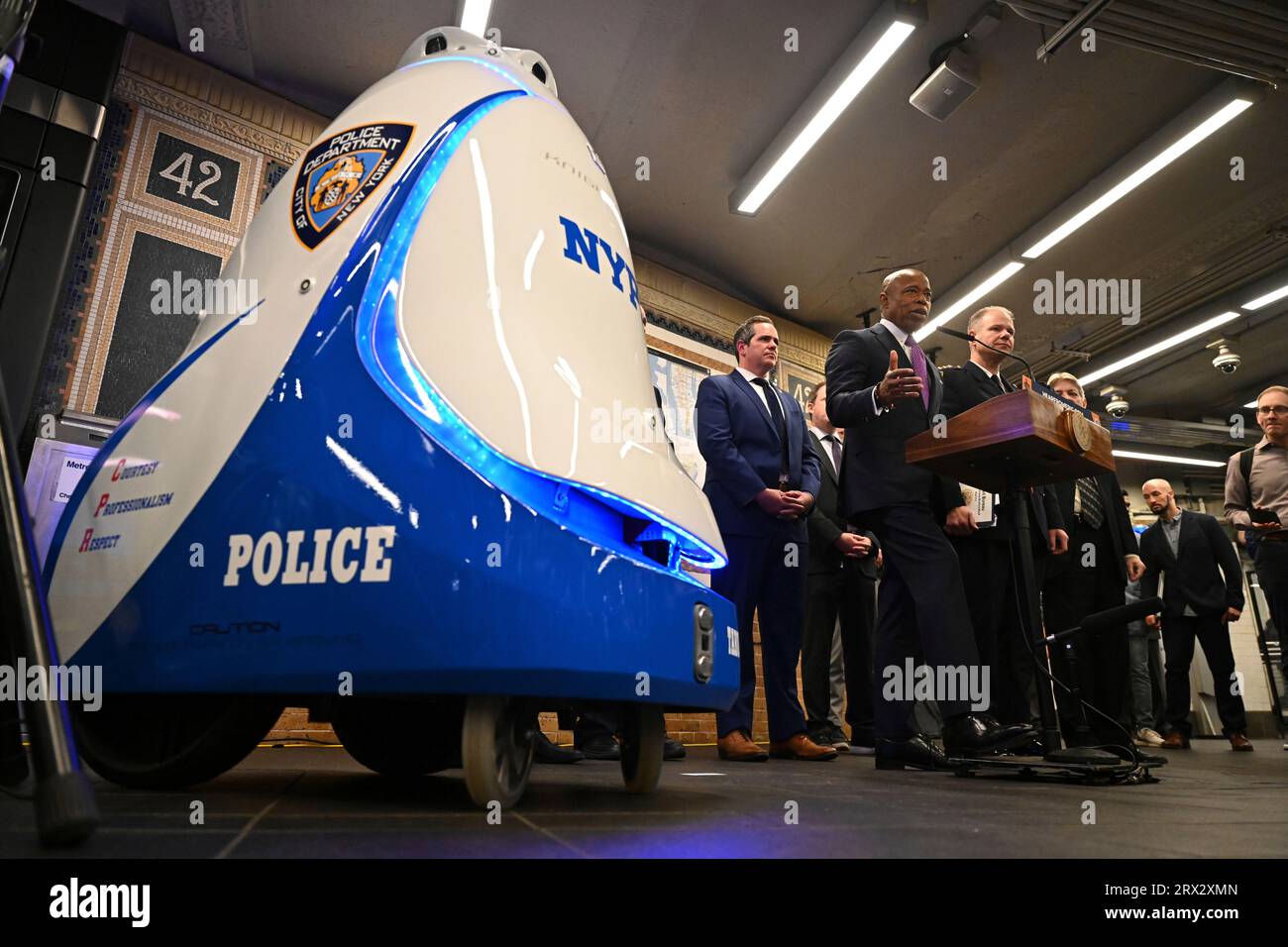 Photo by: NDZ/STAR MAX/IPx 2023 10/22/23 New York City Mayor Eric Adams makes a public safety ...