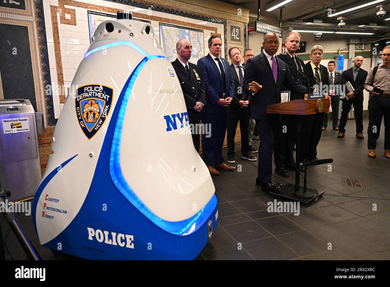 Photo by: NDZ/STAR MAX/IPx 2023 10/22/23 New York City Mayor Eric Adams makes a public safety ...
