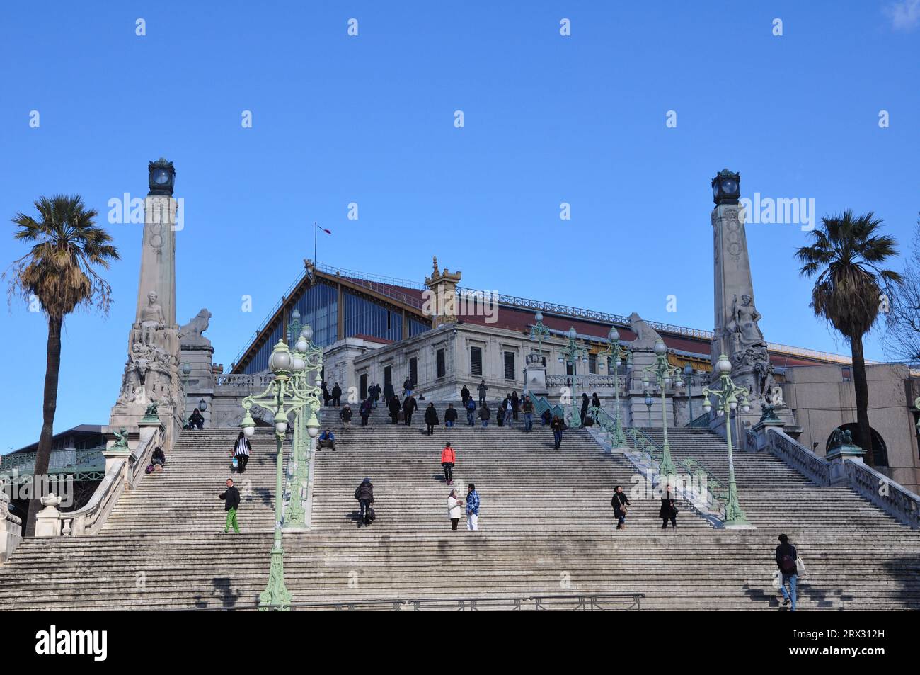 Grand staircase of St Charles station in Marseille Stock Photo - Alamy