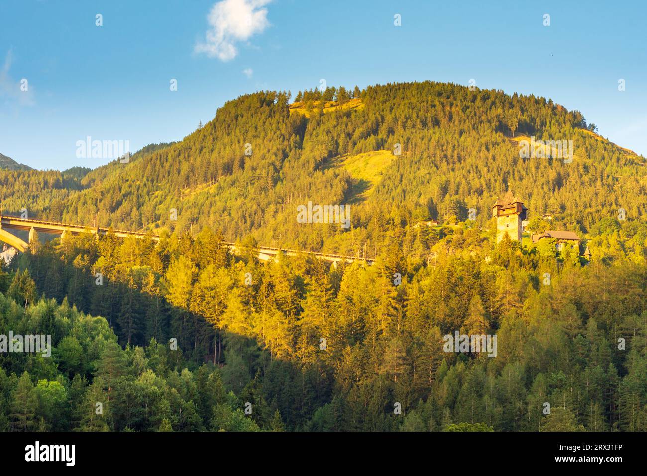 Obervellach: Falkenstein Castle, building Niederfalkenstein Castle ...