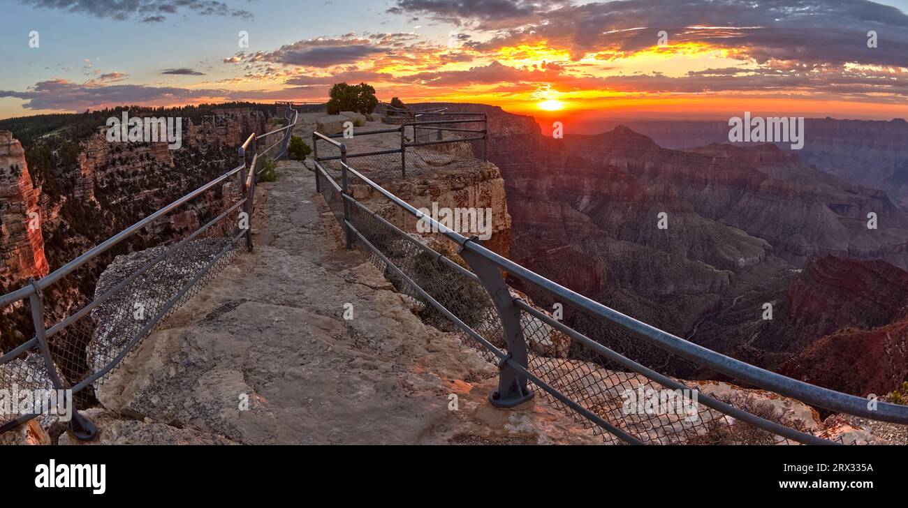 Angels Window Overlook on North Rim of Grand Canyon at sunrise, Grand ...