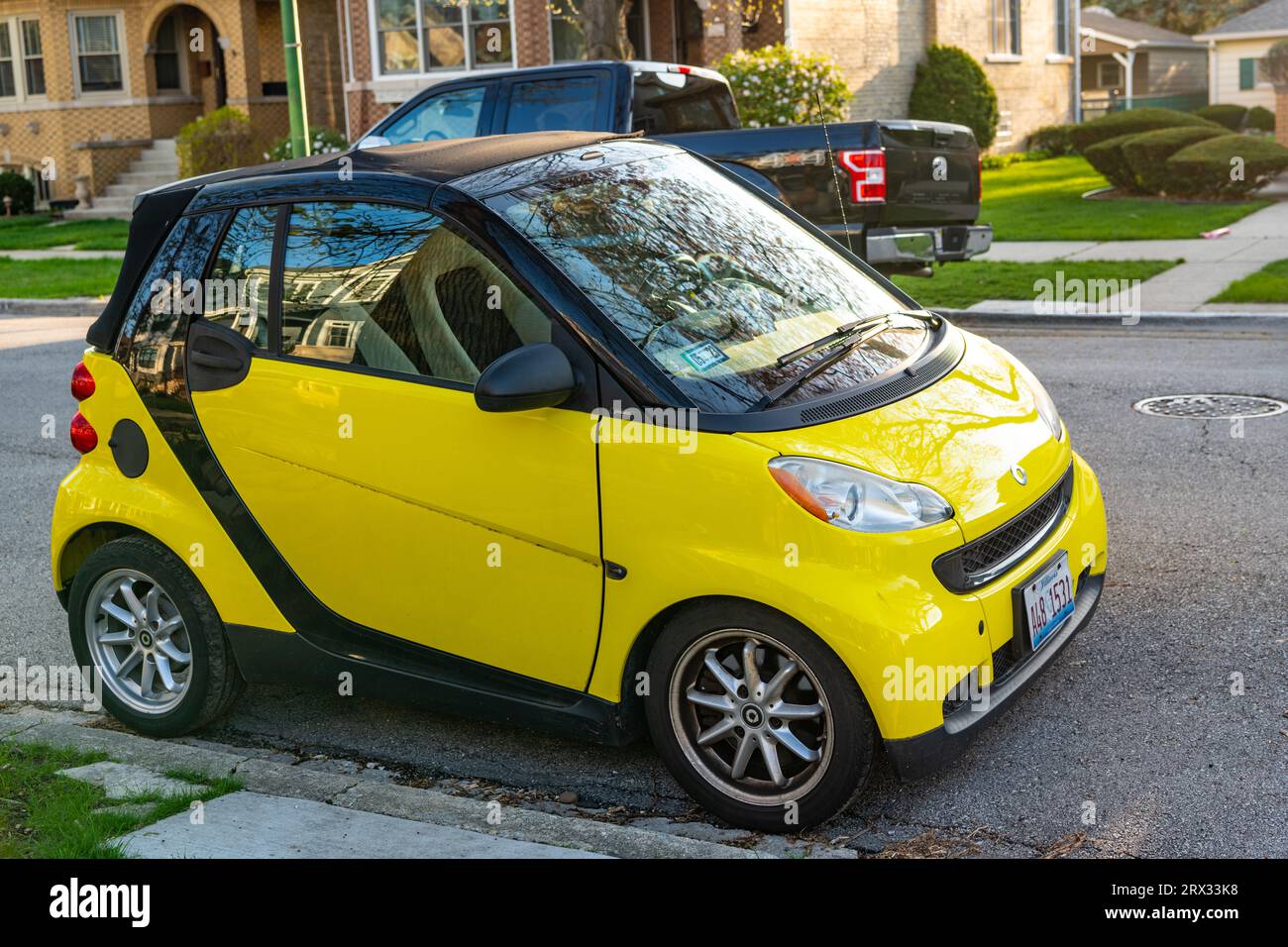 Chicago City, USA - April 26, 2023: 2008 smart fortwo passion Compact ...