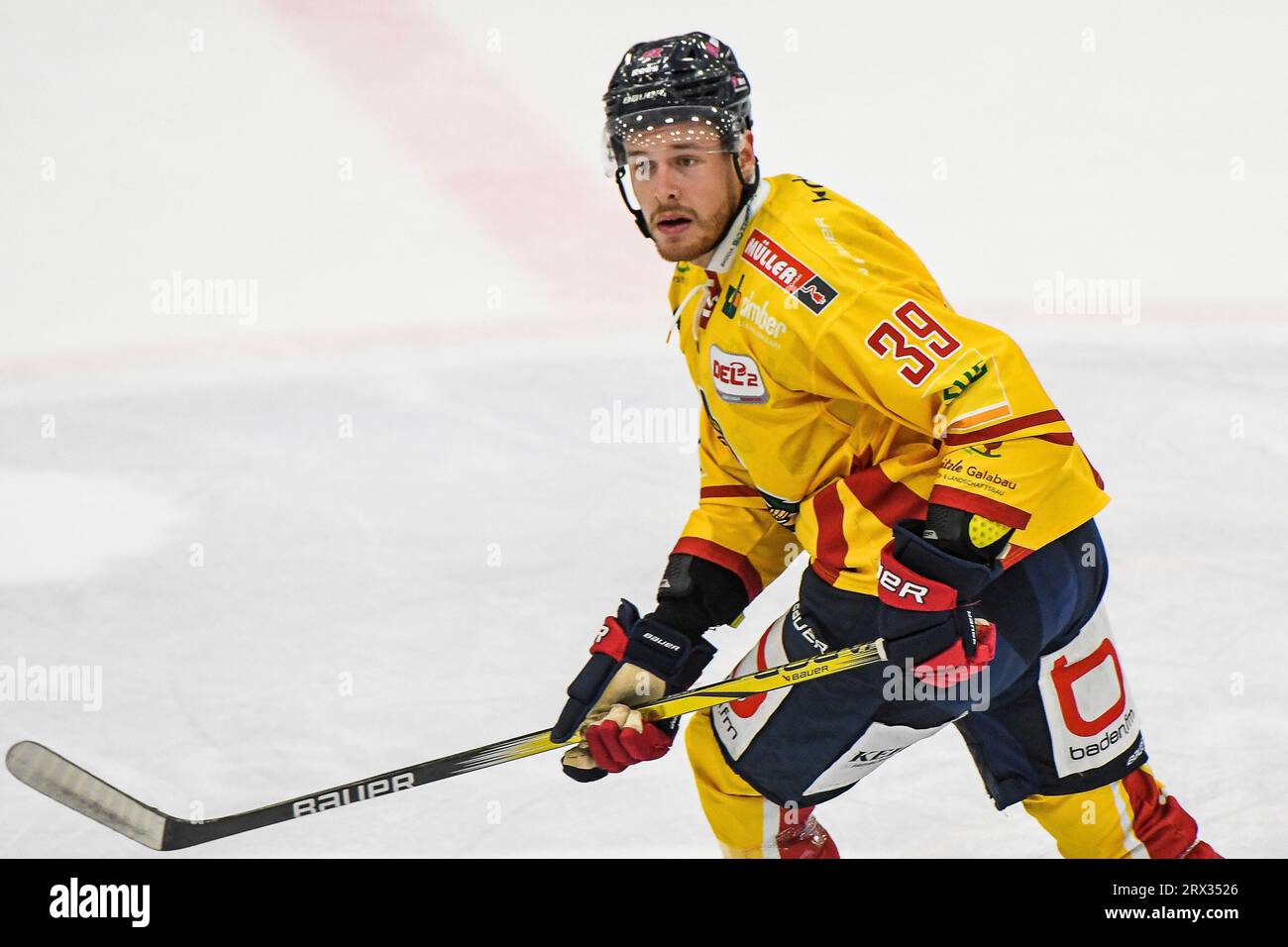 Jesse roach hi-res stock photography and images - Alamy