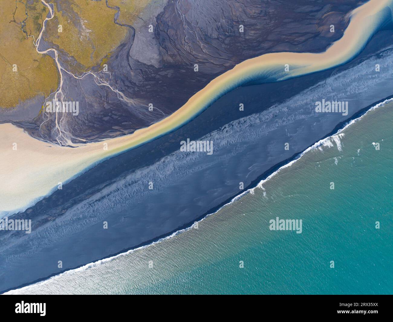 Abstract aerial view coastline hi-res stock photography and images - Alamy