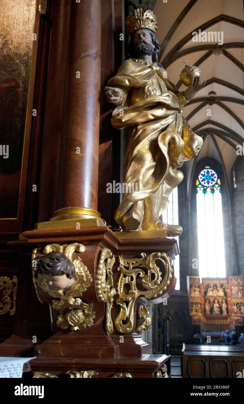 Interior, Stephansdom (St. Stephen's Cathedral), Vienna, Austria ...