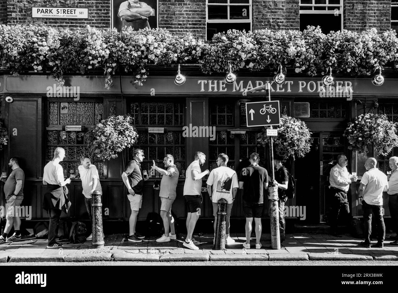 A Group Of Men Drinking Outside The Market Porter Pub In Borough Market ...